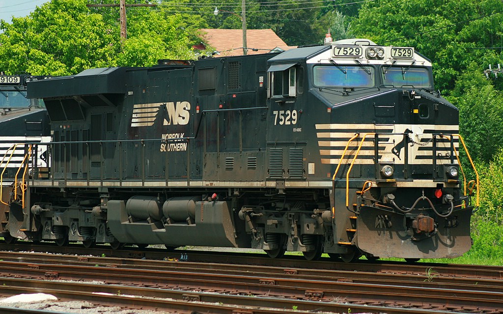 NS 7529